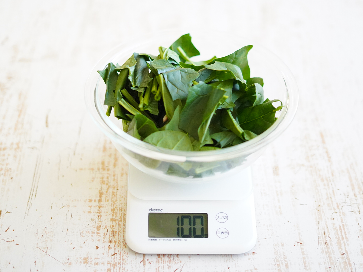 ほうれん草の重さ。生の1袋・1株は何グラム？茹で・冷凍だと重さは？ - Fily〔フィリー〕